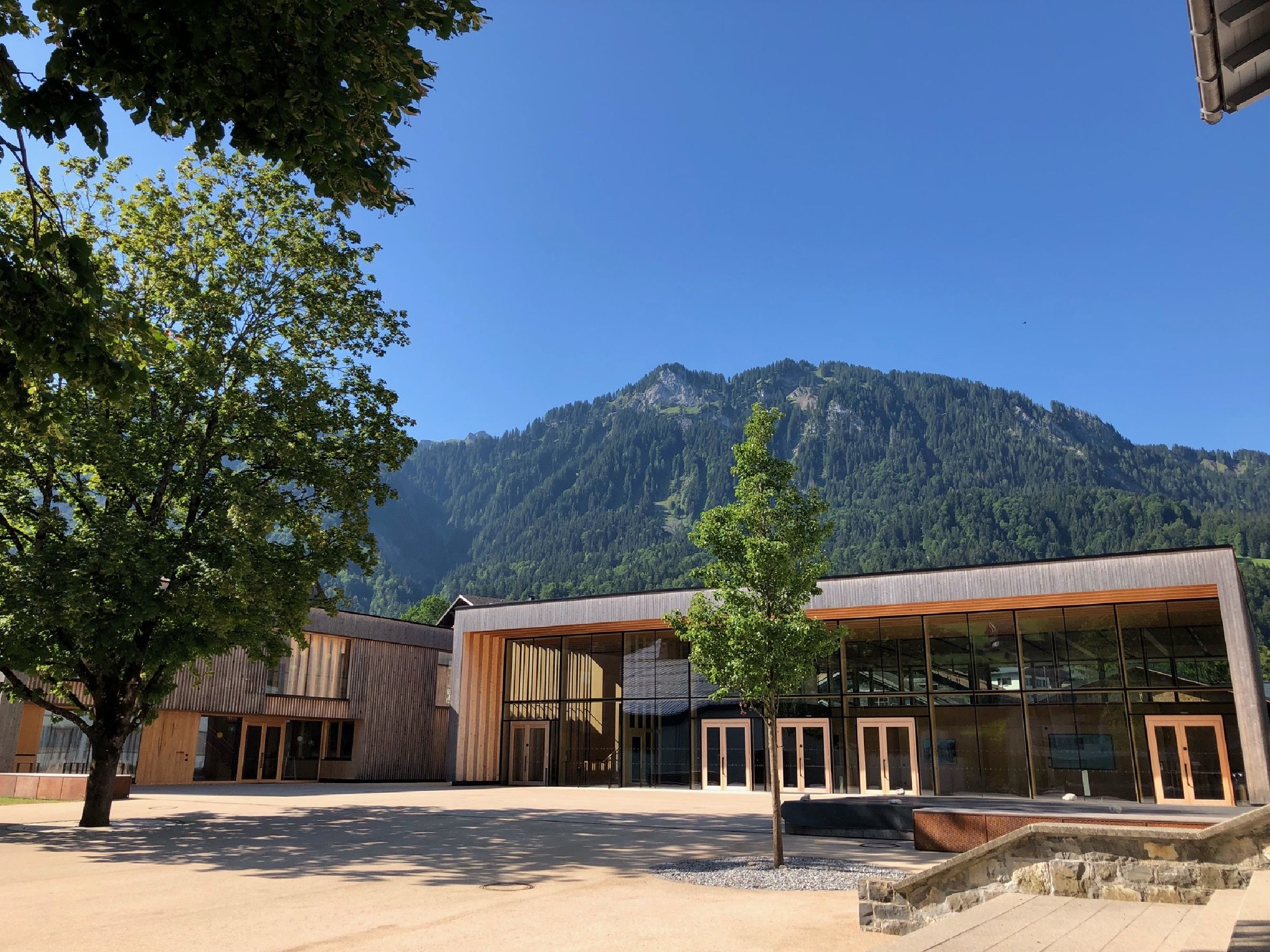 Dem Holz auf der Spur: Tradition trifft Innovation – Fachexkursion in ...